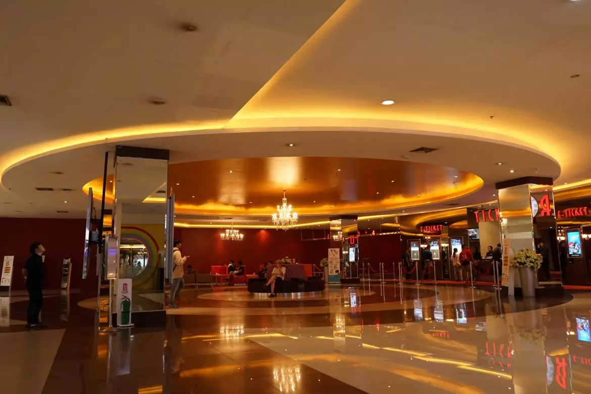 MAJOR SAMRONG - Portfolio:: ไฟประดับ ไฟตกแต่ง ไฟเทศกาล ไฟเวที ระบบไฟ ...