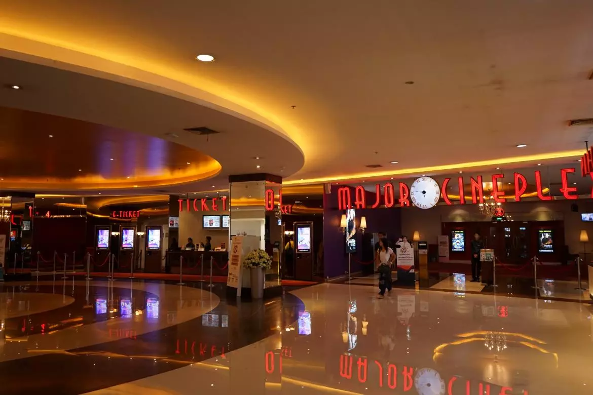 MAJOR SAMRONG - Portfolio:: ไฟประดับ ไฟตกแต่ง ไฟเทศกาล ไฟเวที ระบบไฟ ...