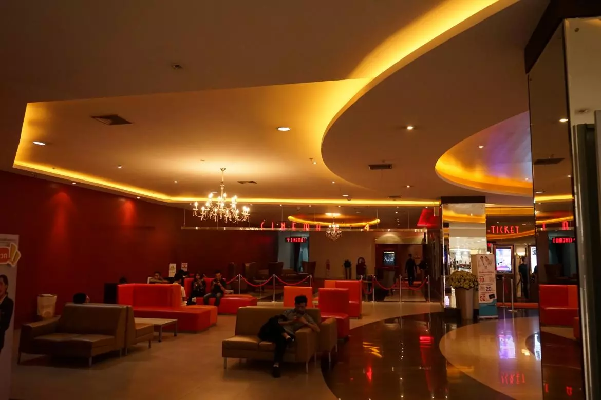 MAJOR SAMRONG - Portfolio:: ไฟประดับ ไฟตกแต่ง ไฟเทศกาล ไฟเวที ระบบไฟ ...