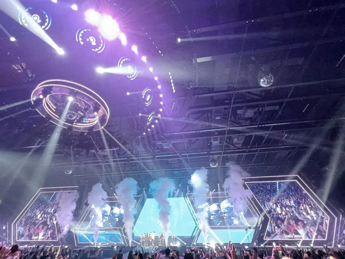 CASSETTE 2024 concert @Paragon hall - Portfolio:: ไฟประดับ ไฟตกแต่ง ไฟ ...