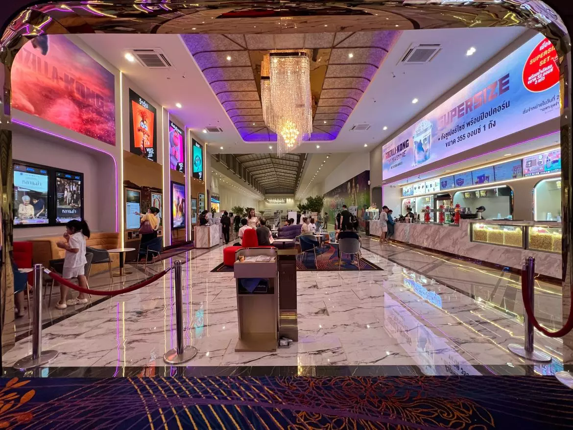 NAKHON PATHOM CINEPLEX-CENTRAL - Portfolio:: ไฟประดับ ไฟตกแต่ง ไฟเทศกาล ...