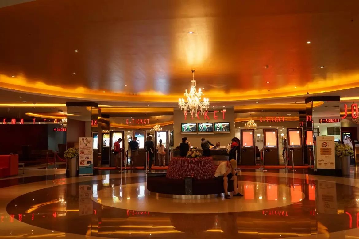 MAJOR SAMRONG - Portfolio:: ไฟประดับ ไฟตกแต่ง ไฟเทศกาล ไฟเวที ระบบไฟ ...